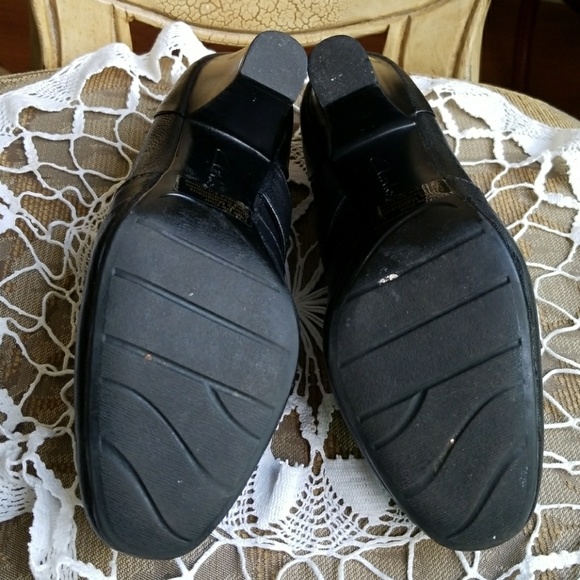 Clarks | Shoes | Clarks Bendables Leather Shooties With Button | Poshmark